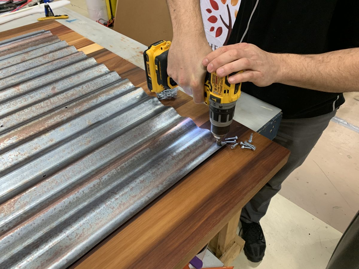 Leah & Louise: How to Create an Engaging Custom Sign